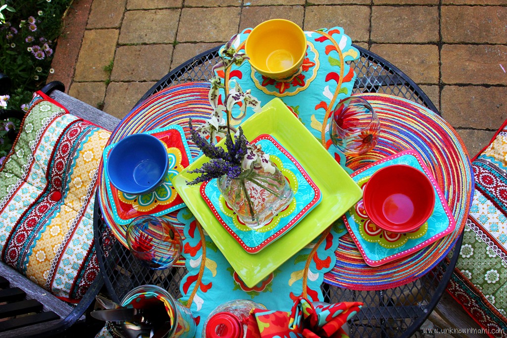 DIY Outdoor Date Night Oasis - By Claudya