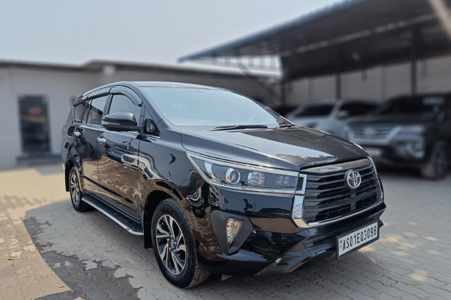 TOYOTA INNOVA CRYSTA 2.4V » Cargayan