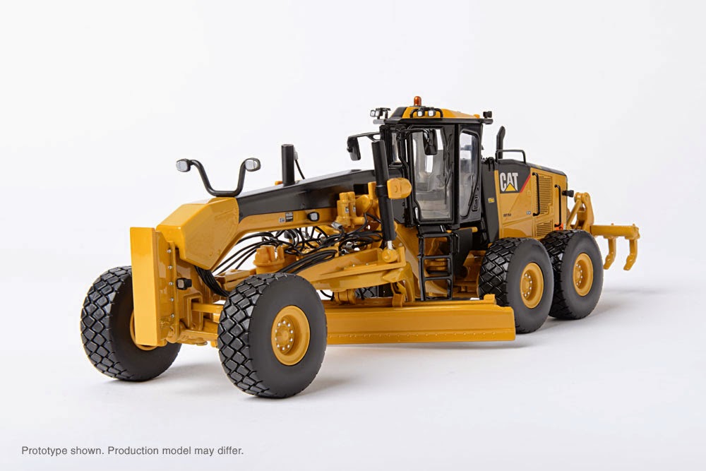 Cat 16M Grader sample - Classic Construction Models