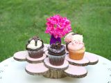 Diy Rustic Wooden Cake Stand