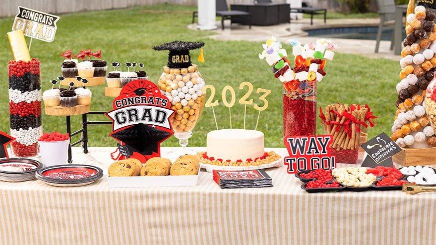 9 Ideas To Throw The Best Bbq Bash For Your Grad Party City