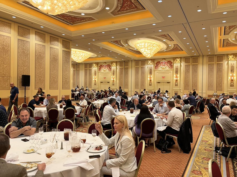 OpenText partners at OpenText World responsive to cloud messaging ...