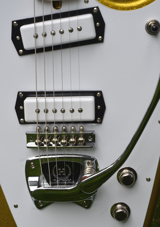 Hallmark Swept-Wing Vintage Reissue | ChasingGuitars