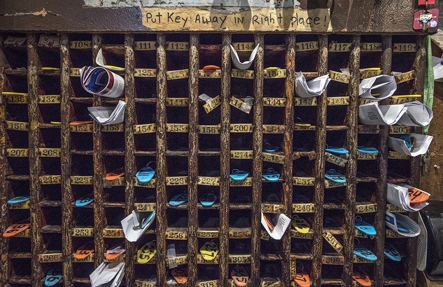 The last men’s hotel - Chicago Reader