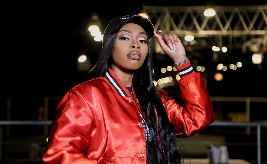 Chicago star-in-the-making Tink gets back to business with Pain ...