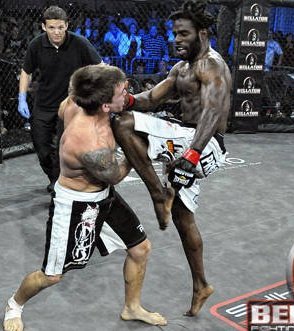 DANIEL STRAUS ADVANCES IN BELLATOR TOURNEY | Chicago's MMA