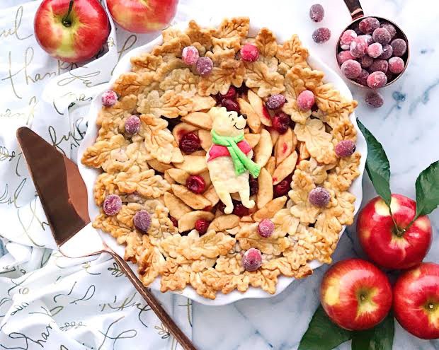 Share A Delicious Winnie The Pooh Apple Pie With Your Family! | Chip ...