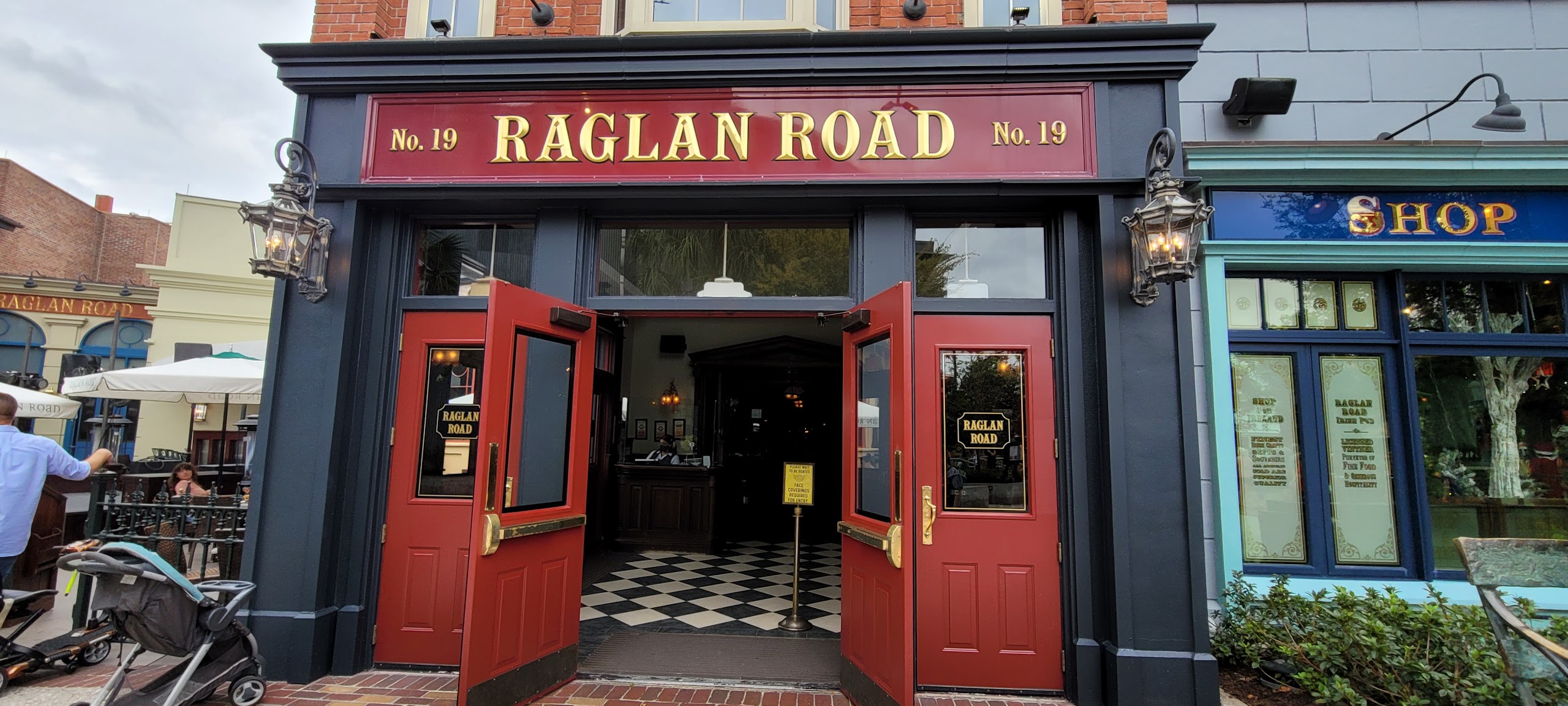 Celebrate Christmas and New Year's Eve at Raglan Road in Disney Springs ...
