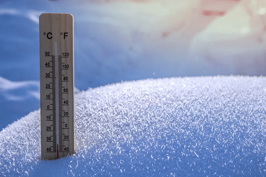 Global temperature dropped to the pause level of the early 2000s ...