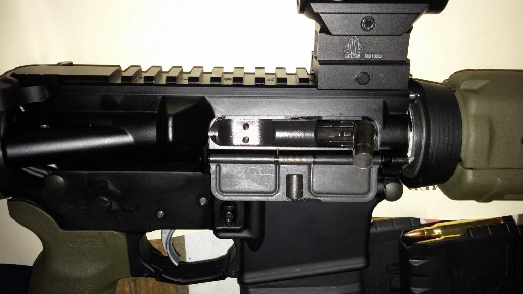 Former Army Ranger Sniper compares bolt vs. semi-auto precision rifles ...