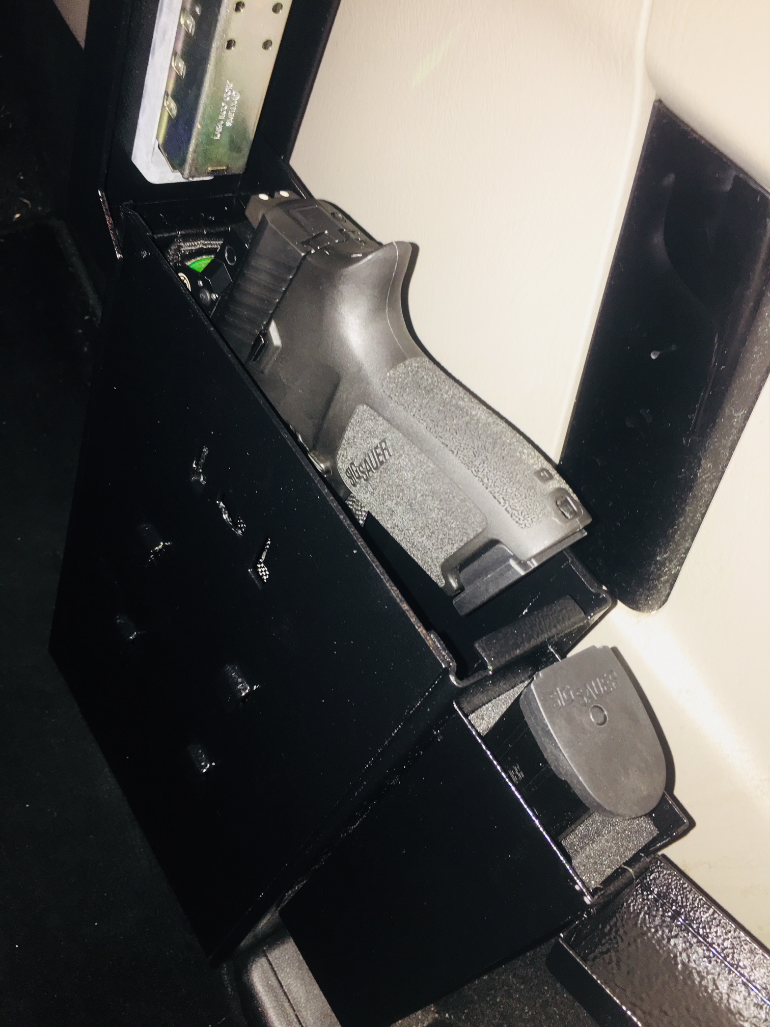 Say goodbye to electronic pistol safes: Titan gun safe review | SOFREP