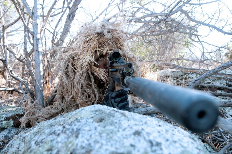 Interview with a Navy SEAL: Eric Davis reveals his favorite sniper ...