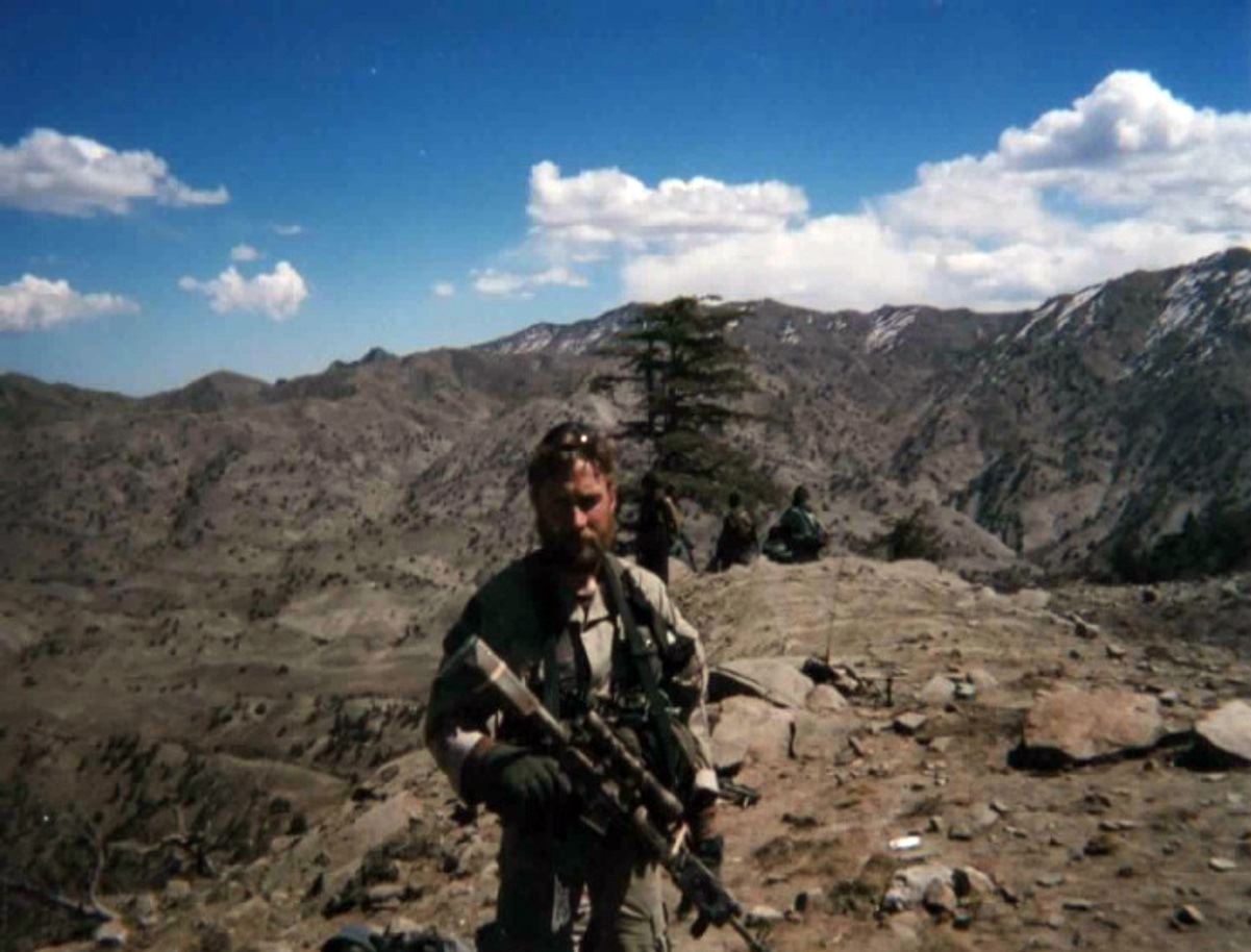 The only Medal of Honor to be recorded: A team of SEALs and a Combat ...