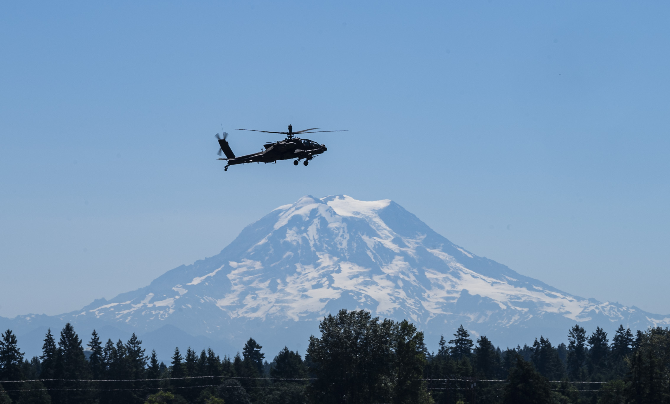Maintaining Dominance: The U.S. Army's Apache Helicopter Gets an ...
