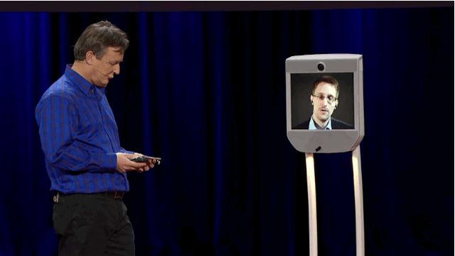 La aparición sorpresa de Edward Snowden en TED 2014 | Código Espagueti