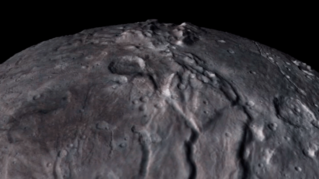 La NASA nos muestra a Plutón como nunca antes | Código Espagueti