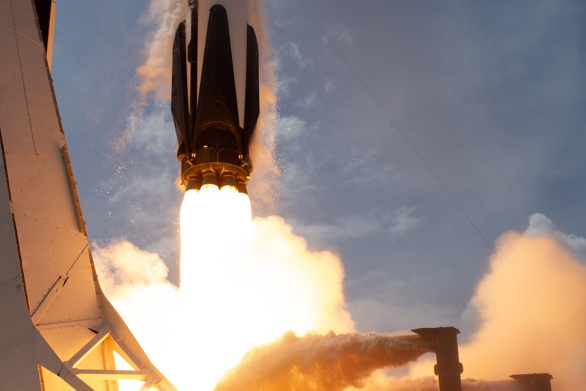 Linux envió a la NASA y SpaceX al espacio | Código Espagueti