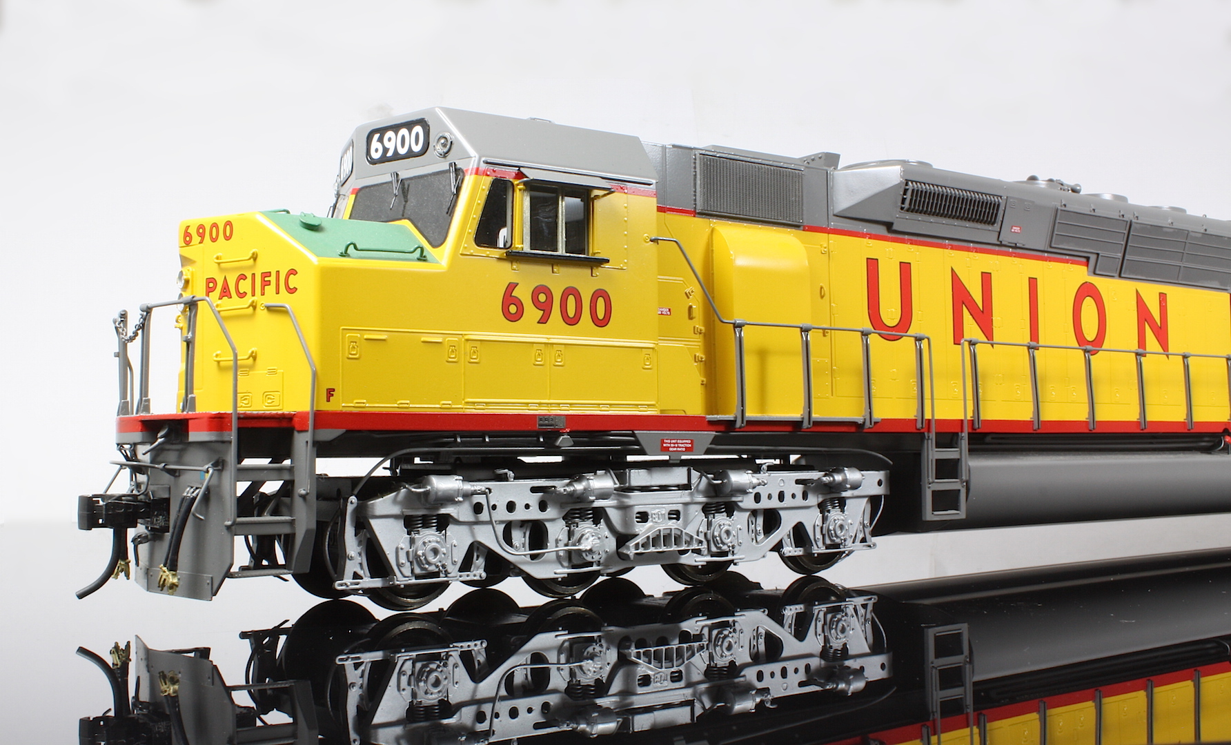 OMI Overland Models Inc. O scale 1/48 Union Pacific DDAX40 photo review ...
