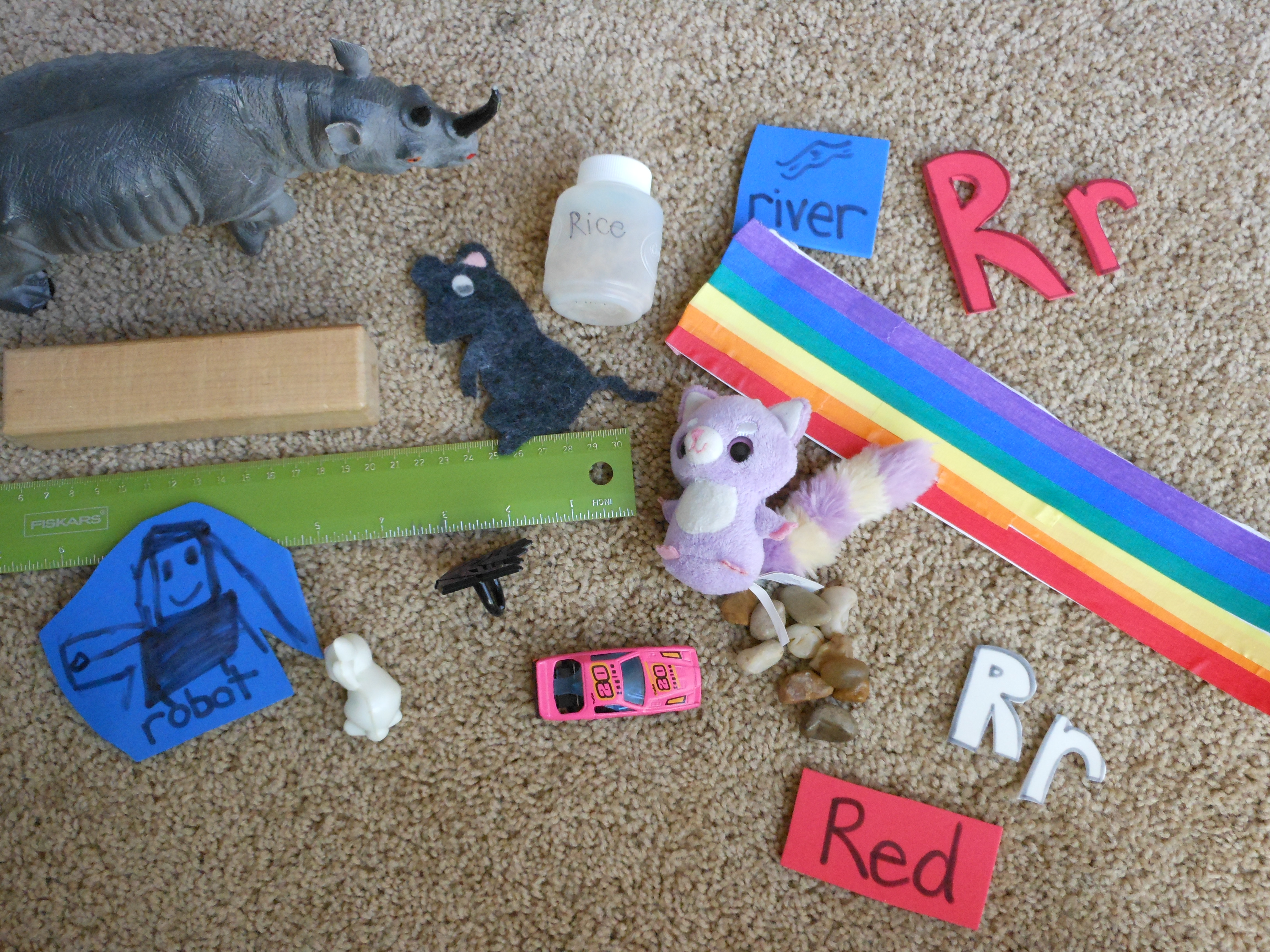 Letter of the Week ~ Letter R ~ Ribbon Sensory Bin | Confidence Meets ...