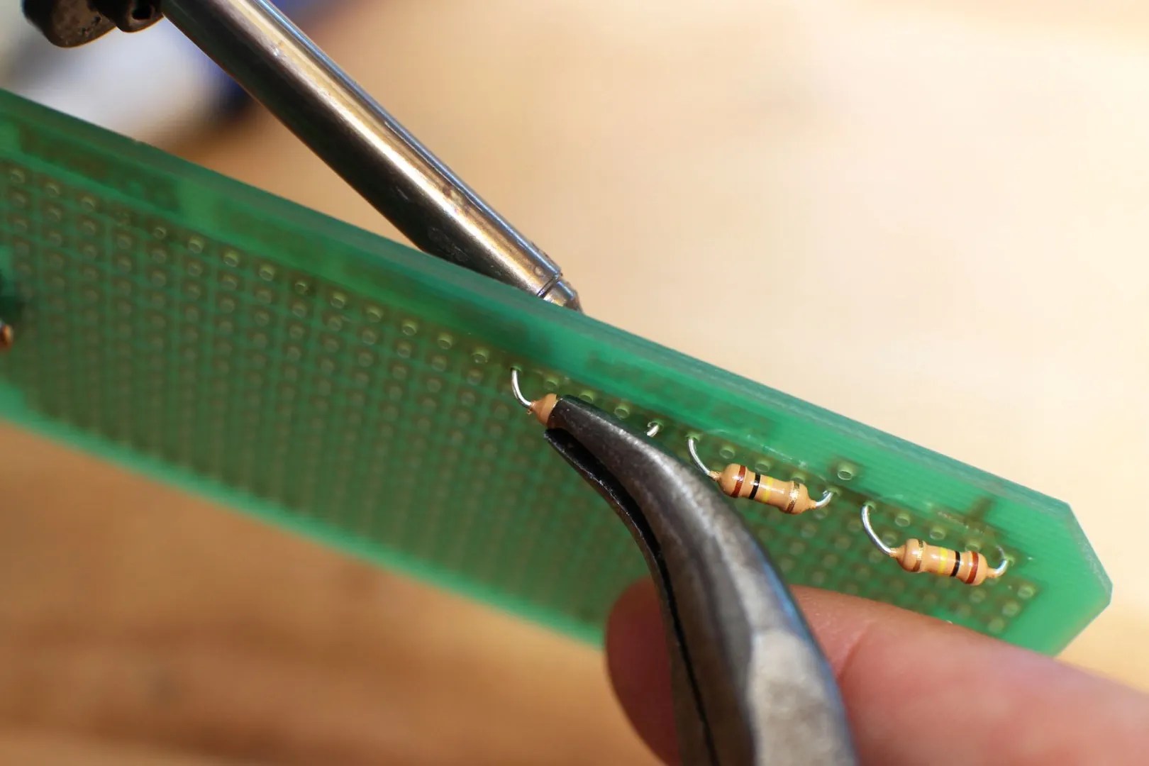 The Ultimate Guide To Desoldering 7 Steps With Pictures Instructables
