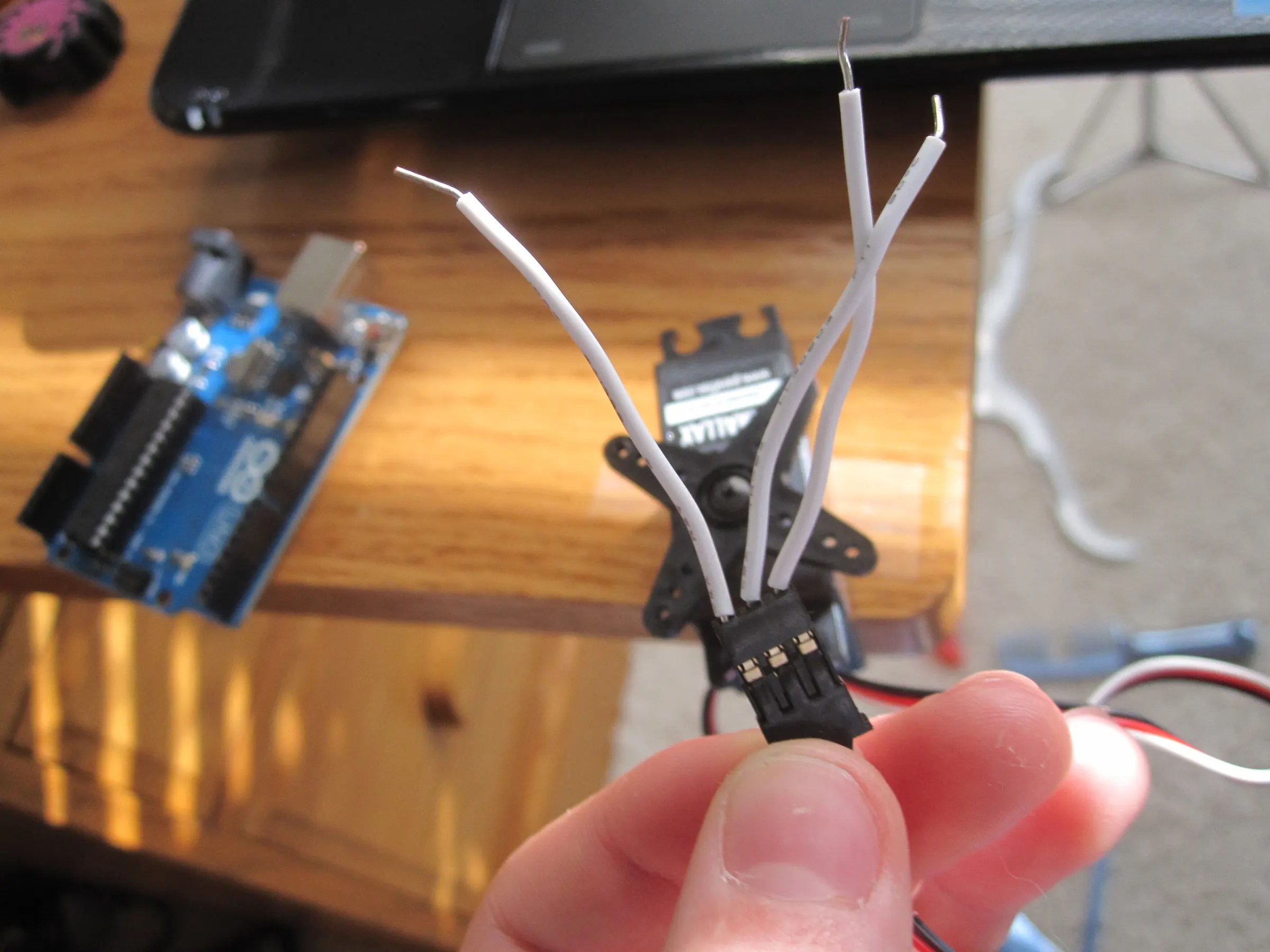Using Servos 7 Steps With Pictures Instructables