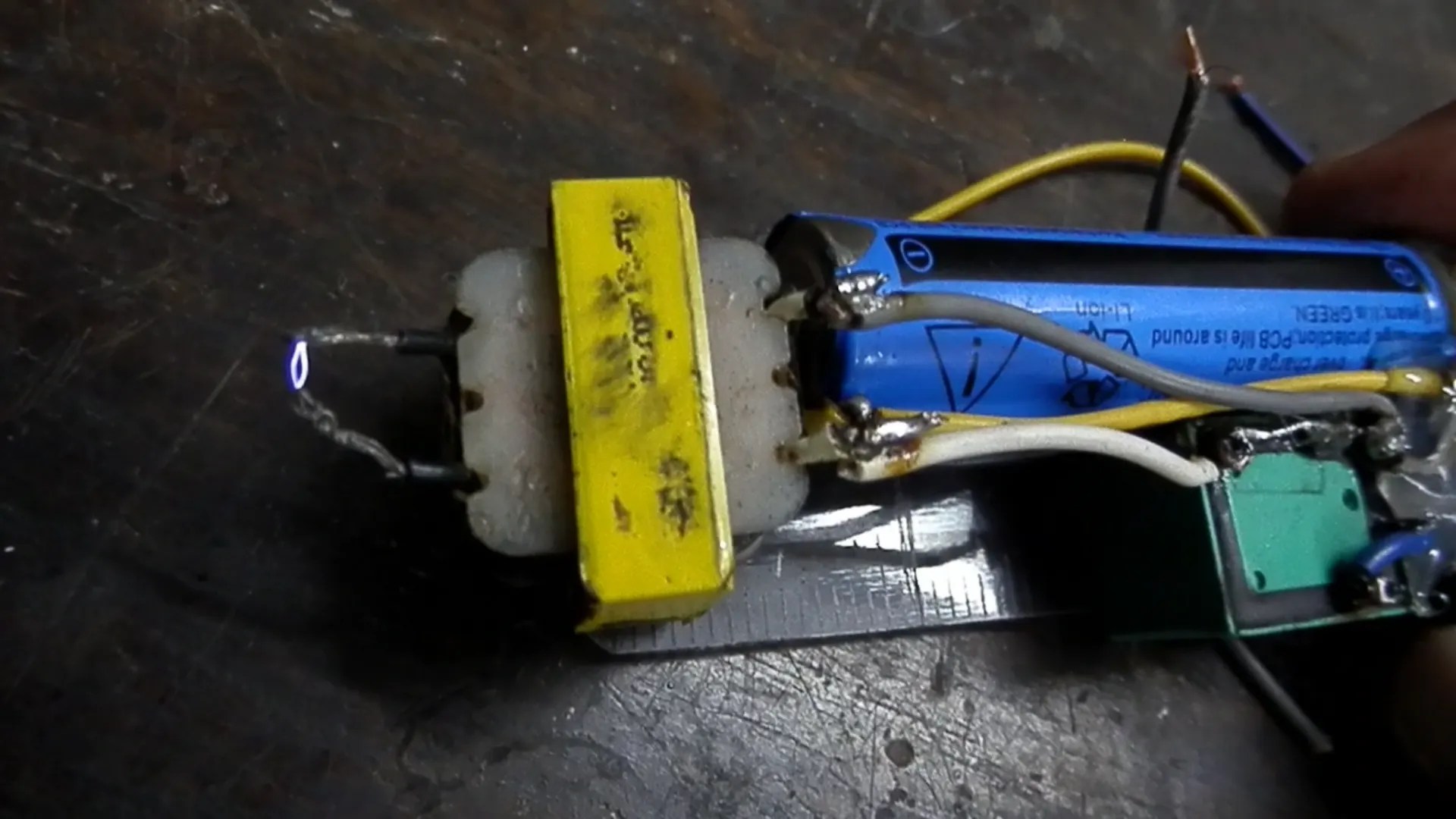 How To Make A Simple Taser With 3 Components 5 Steps Instructables