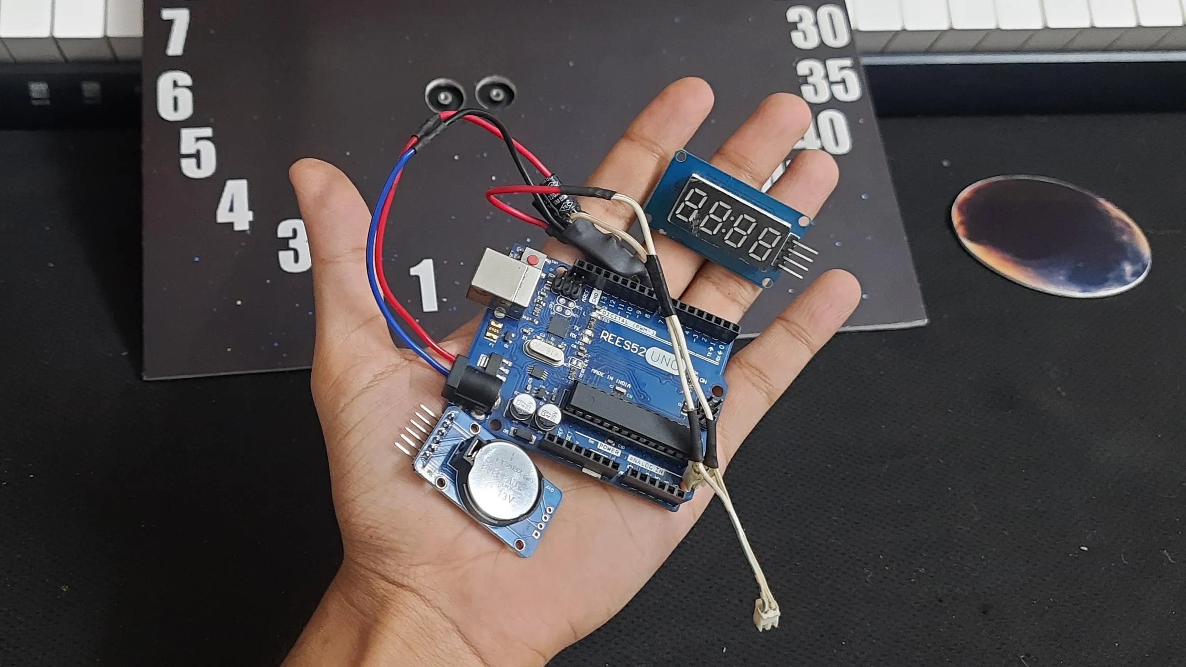 Diy Space Clock Arduino Servo Clock 7 Steps With Pictures