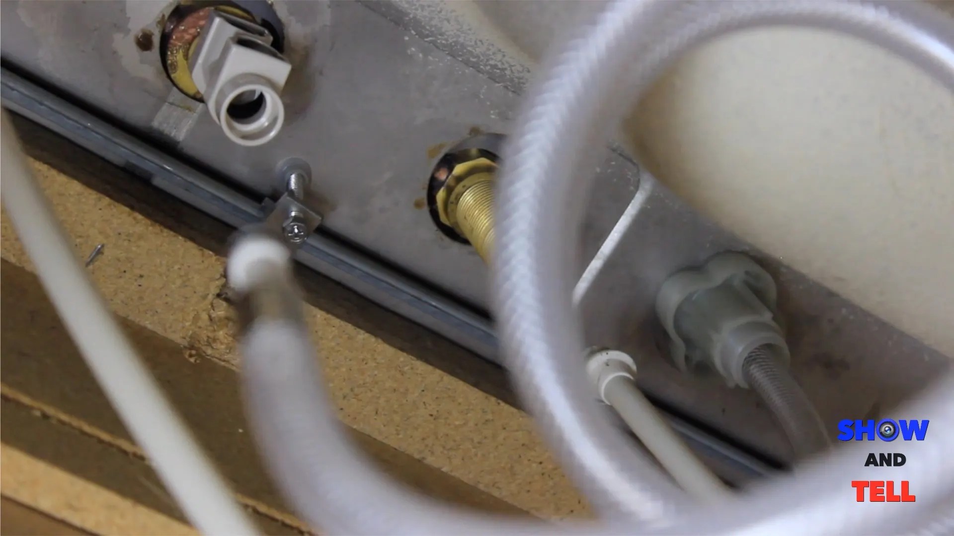 How To Replace A Kitchen Sink Faucet 20 Steps With Pictures