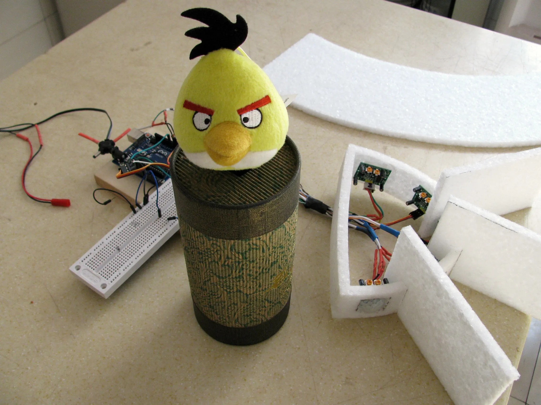 Motion Tracker With Pirs Arduino And A Servo 4 Steps Instructables