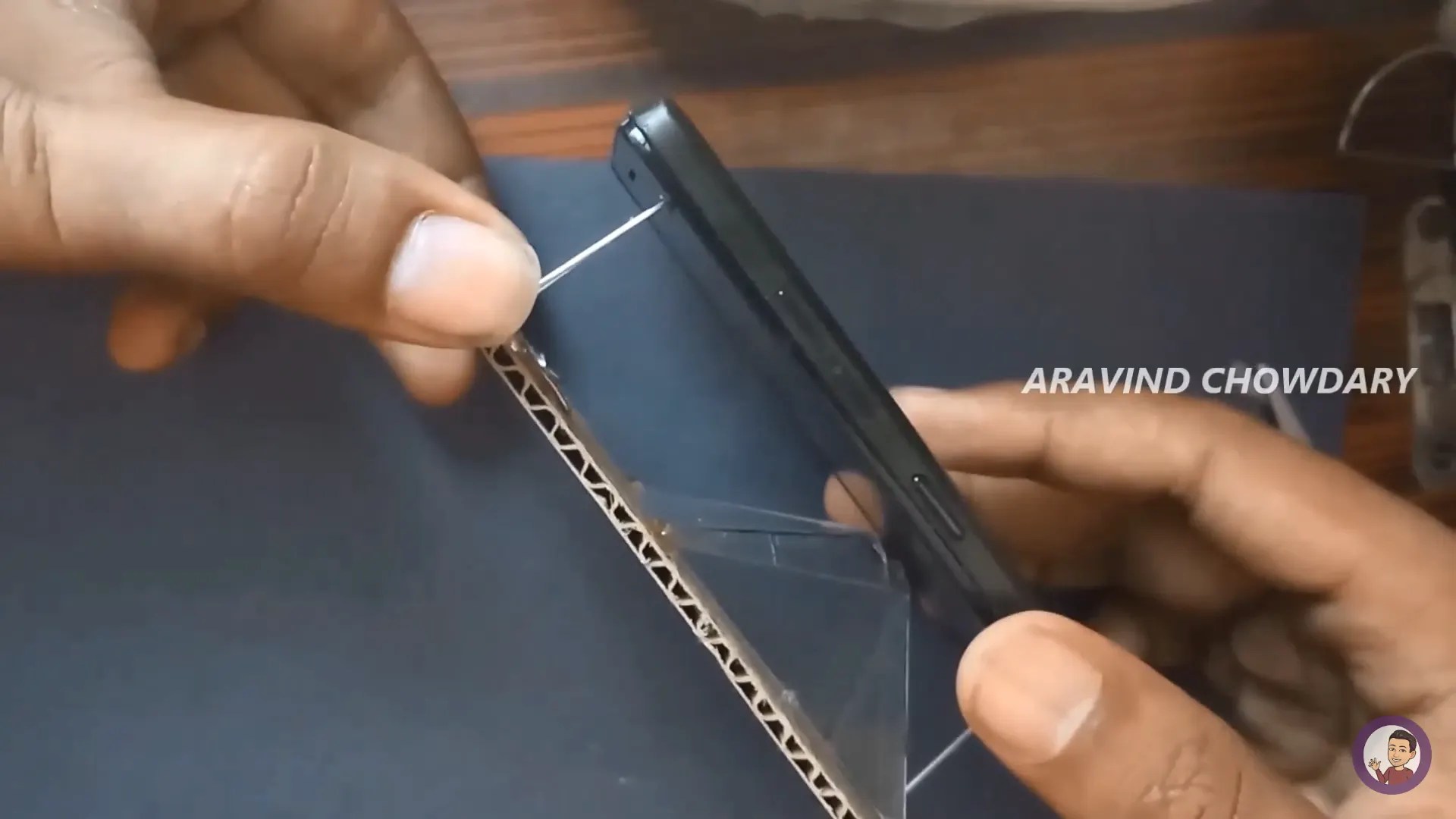 Diy 3d Hologram Projector Simple And Easy 11 Steps Instructables