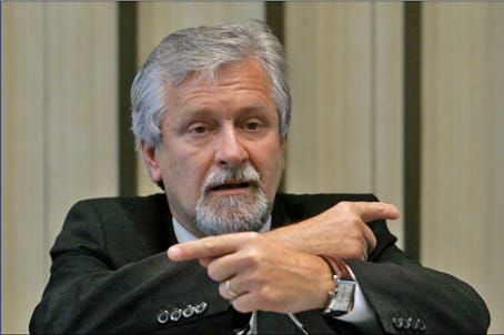 Onde está Samek? - Contraponto