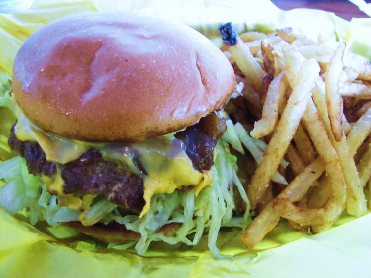 The Ultimate List Of The 10 Best Burgers In Dallas - cravedfw