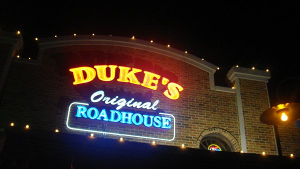 Dukes In Addison Is Closed - cravedfw