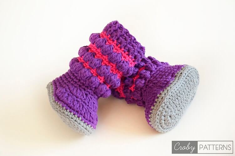VIOLET DROPS - Crochet Baby Booties | Croby Patterns