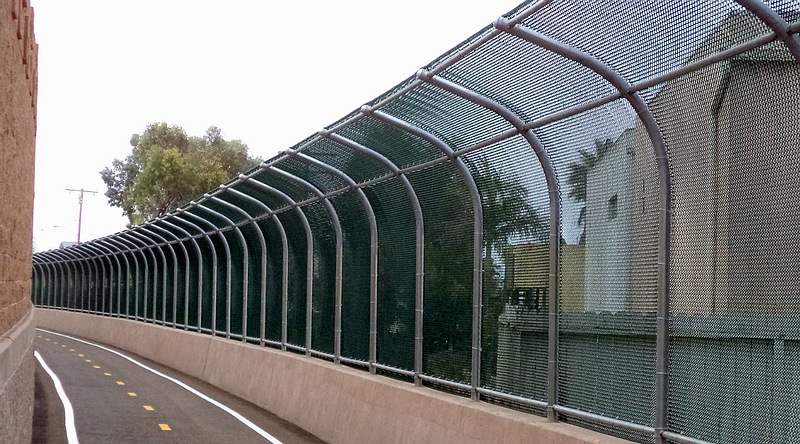 Type 3 Chain Link - C & W Construction Specialties