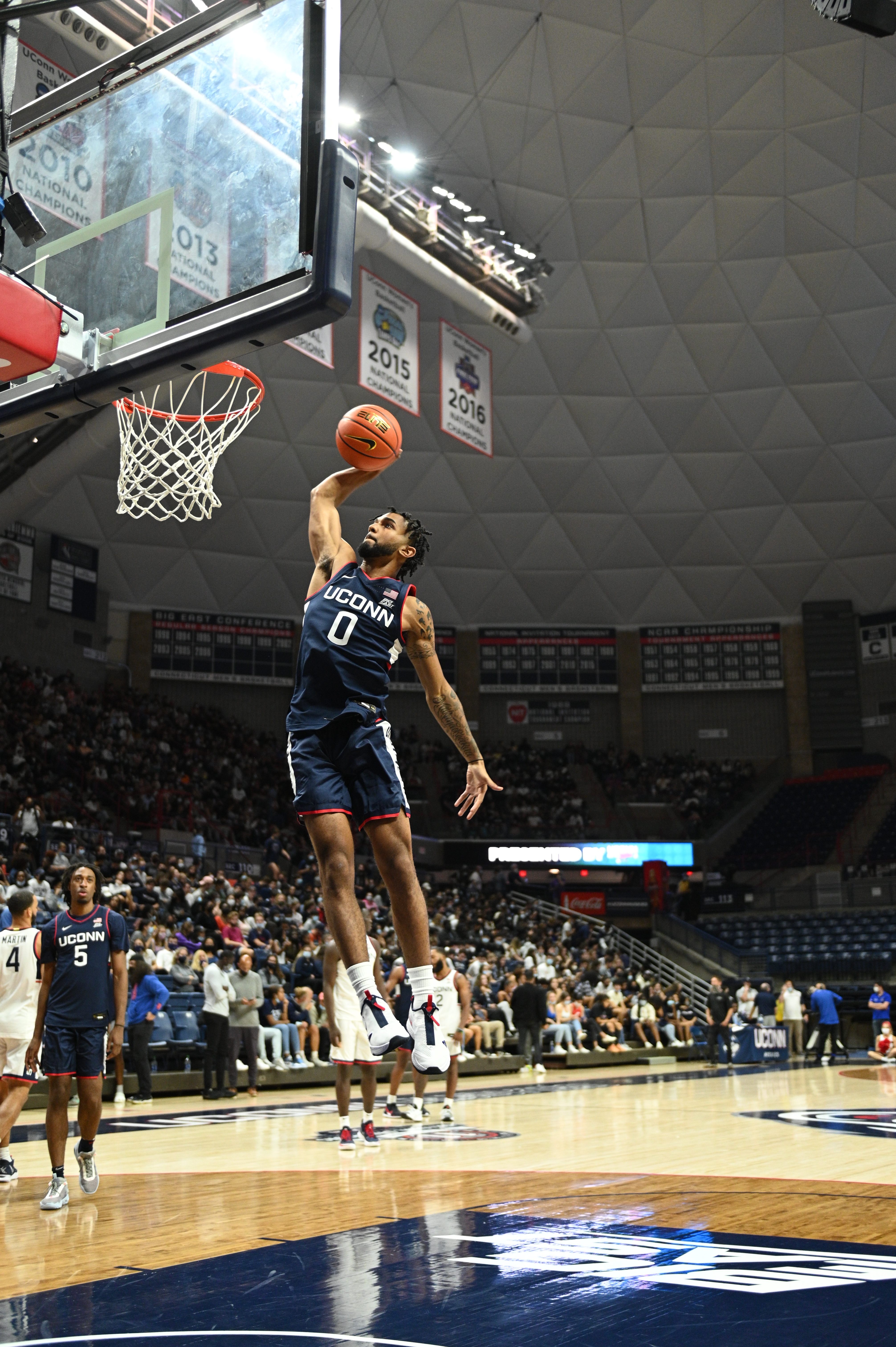 Students react to First Night failure to set up hoop | The Daily Campus