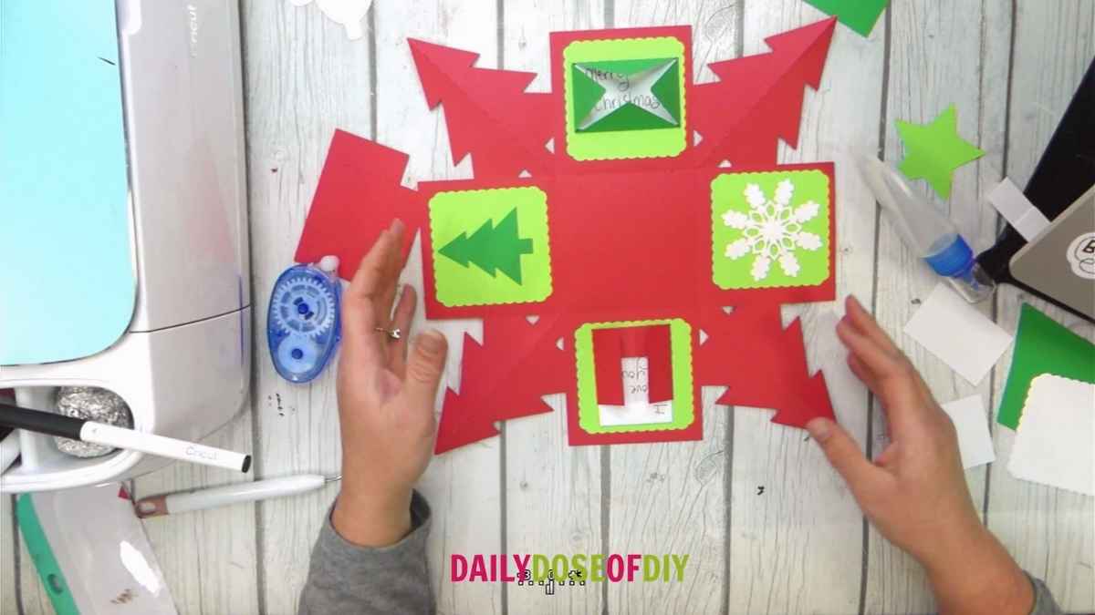 Amazing Exploding Christmas Gift Box DIY - Daily Dose of DIY