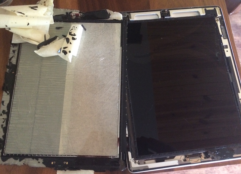 How Broken is TOO Broken? or What is inside an iPad? | Tech Needed