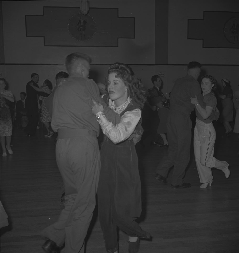 Vintage Photos Of The Social Dance - The Vintage Inn