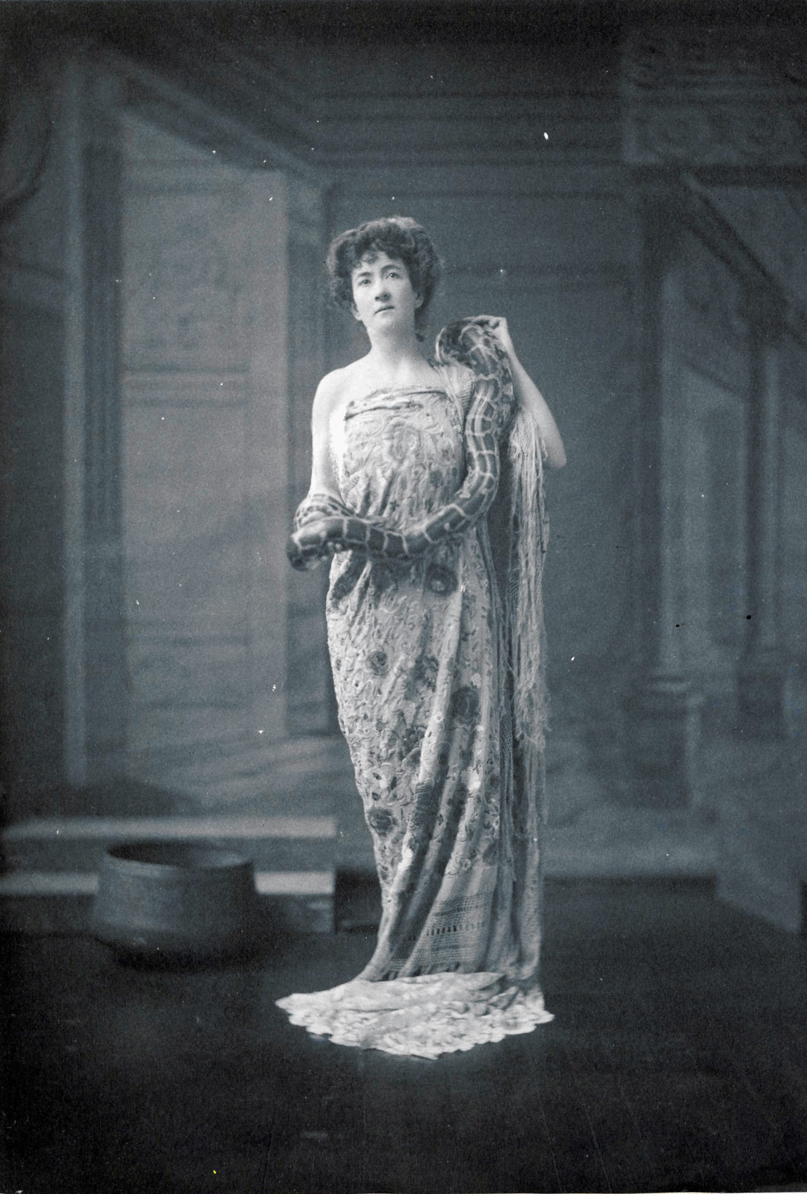 Mary Cadogan & Her Pet Python, Datchet Cemetery, – Datchet History