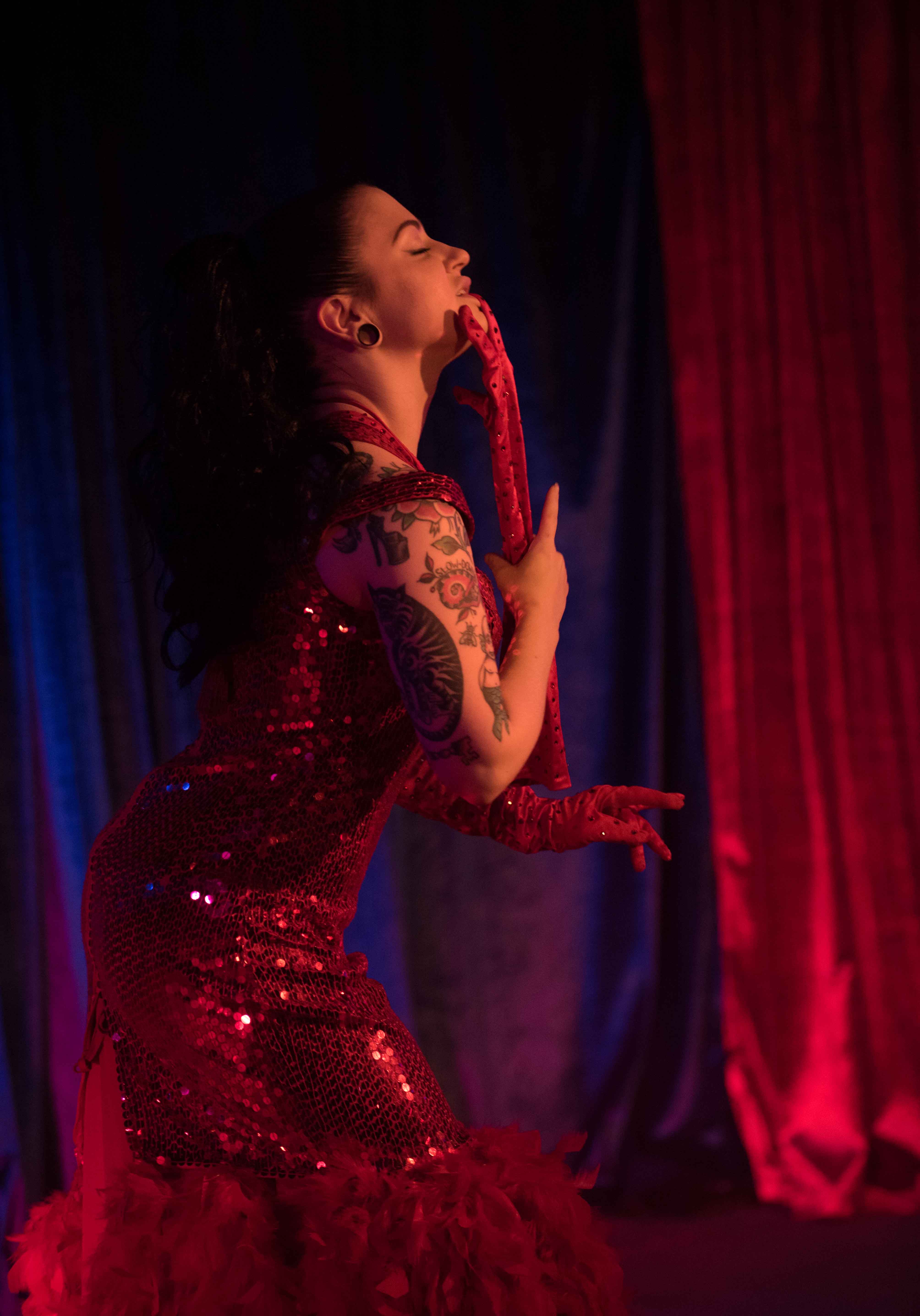 Burlesque Performers – DaveChacherePhoto