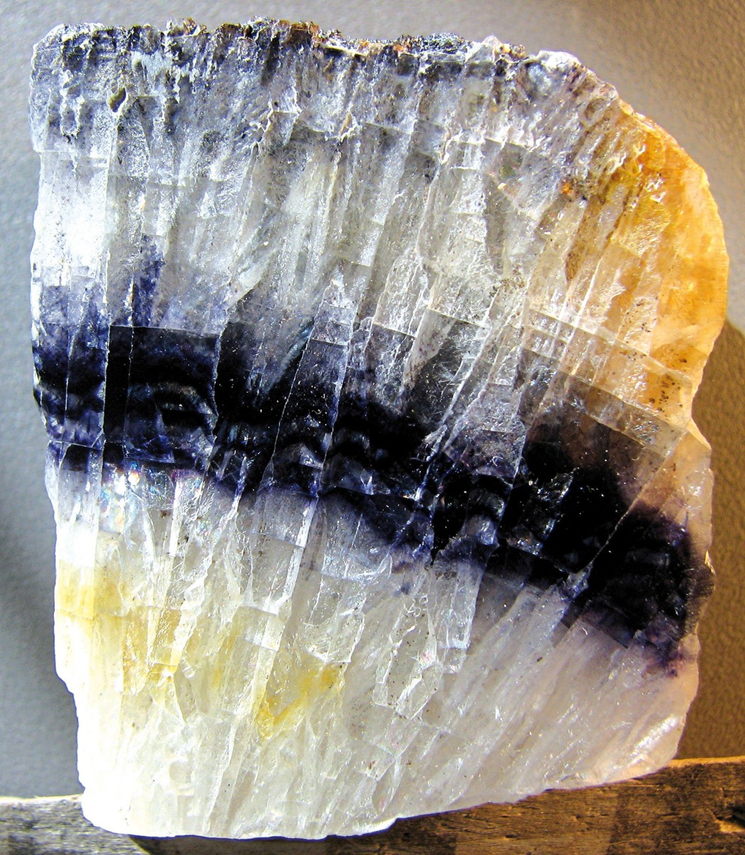 Blue John: Remarkable fluorite from a limestone cavern – Deposits