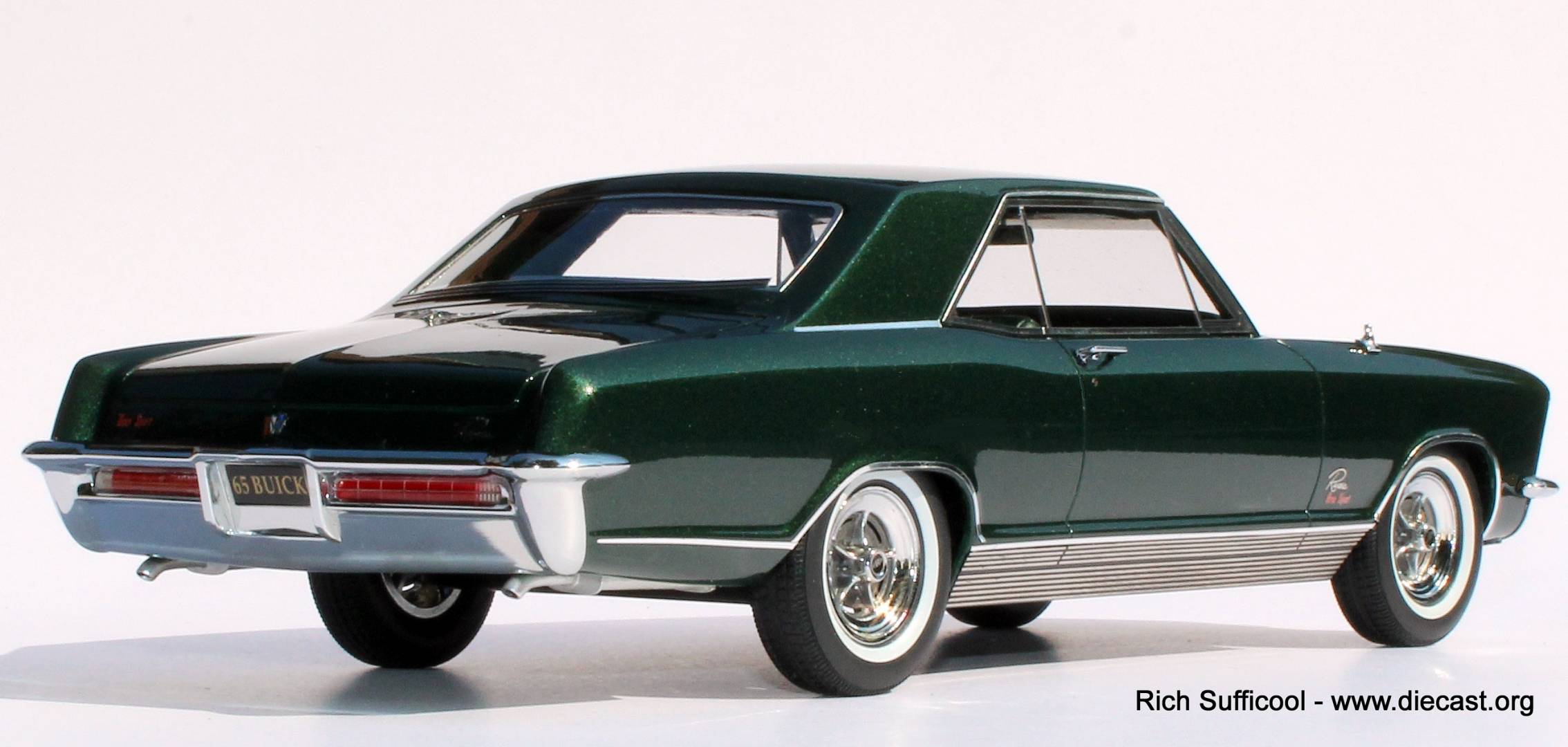 The Wearing of the Green… [PIC] – Forum 24 – The Diecast Zone Forums