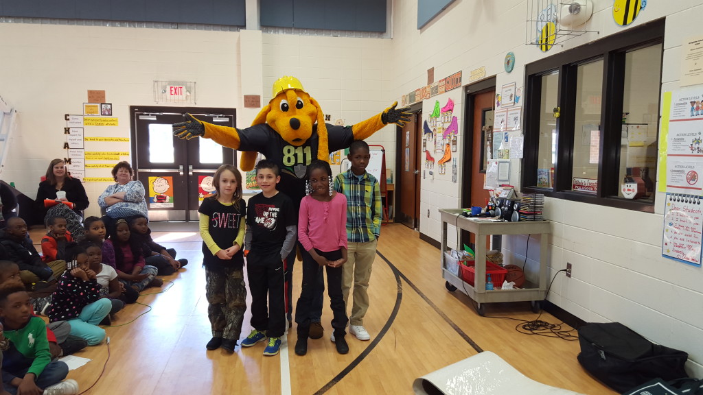 Digger visits Stringfellow Elementary – Digger Dog