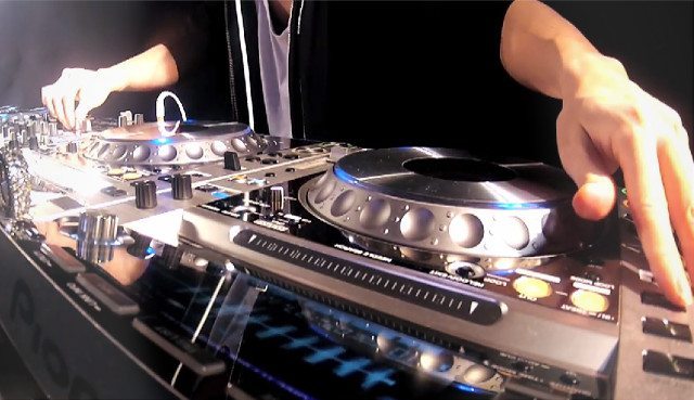 Routine: YAMATO's Total Control CDJ Mix - DJ TechTools