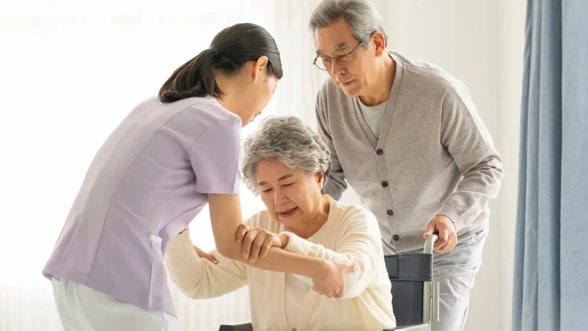 Pengertian Lansia dan Tips Bugar di Usia Senja