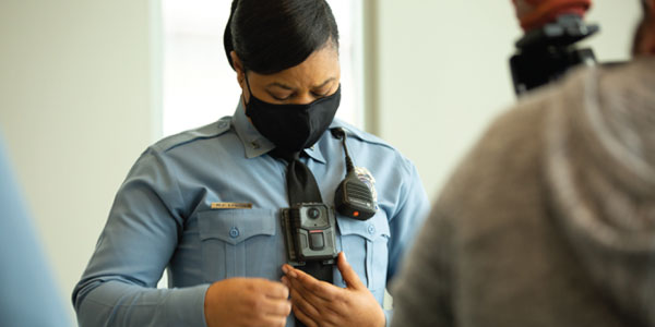 KCKPD Rolls Out New In-Car and Body-Worn Camera Systems - Dos Mundos ...