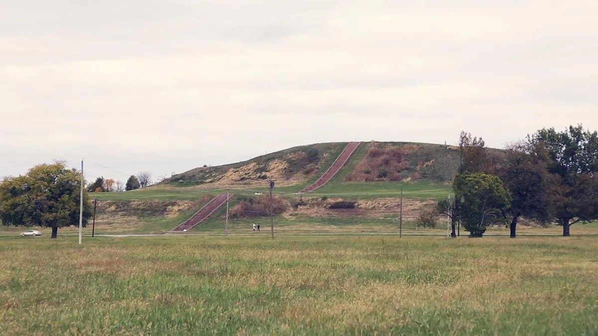 Monks Mound – Doyle's Space