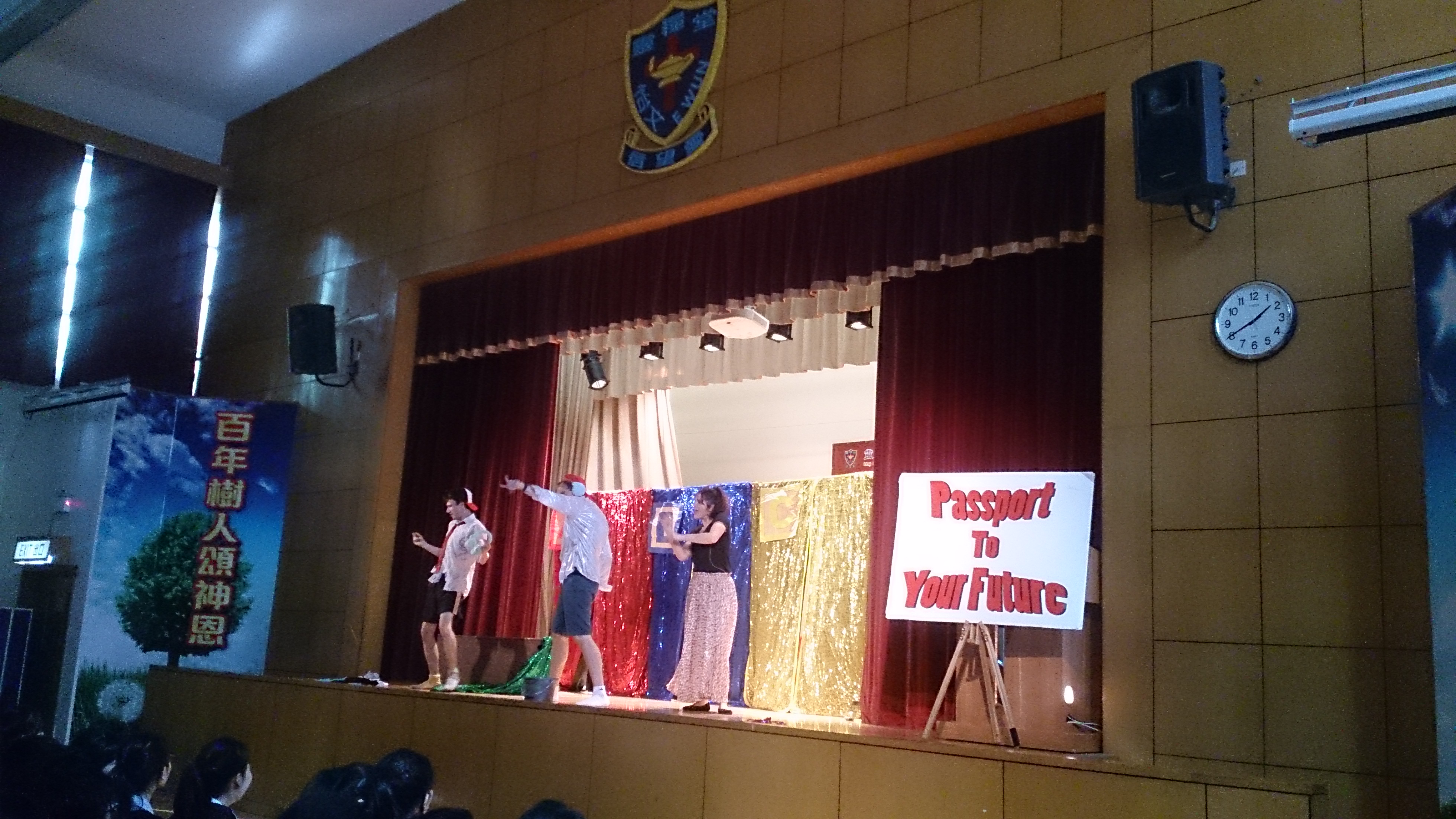 Shows and Mass Role Play Games – DRAMATIC ENGLISH