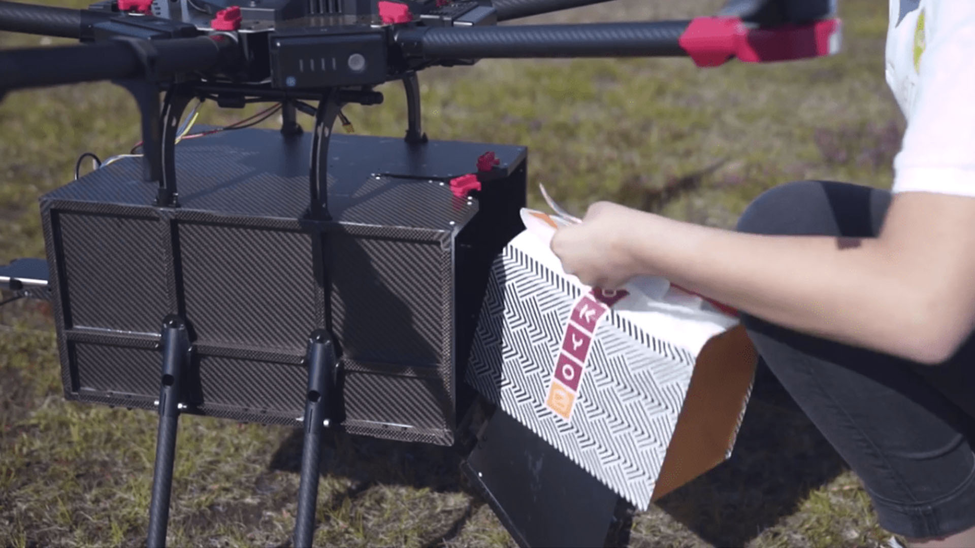 Drones will soon be delivering drinks and food at a golf course in ...
